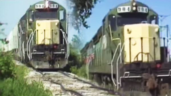 train-almost-off-the-tracks - Train Fanatics
