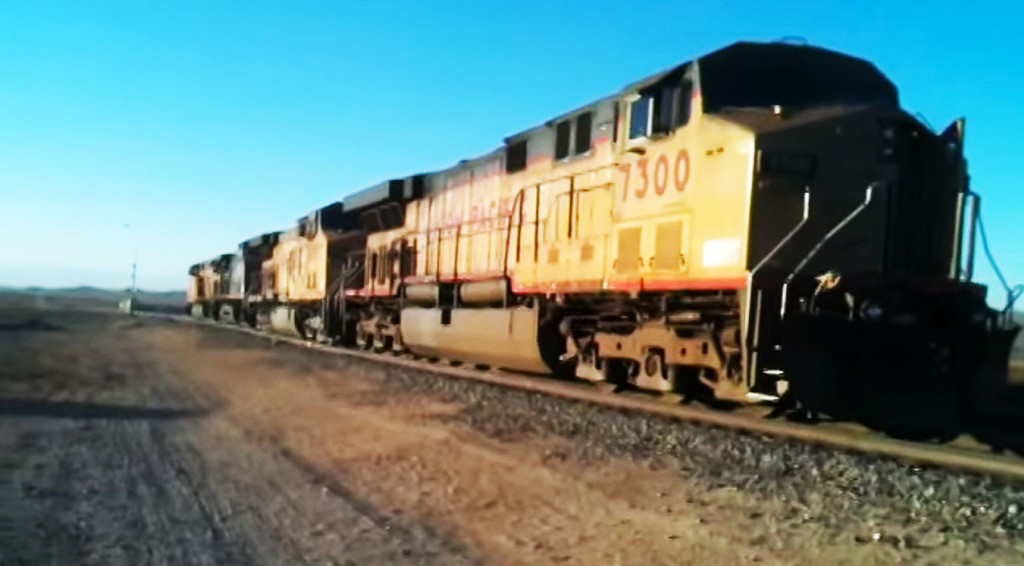 running-engines - Train Fanatics