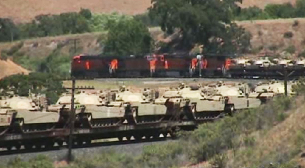 tanks-on-a-train - Train Fanatics