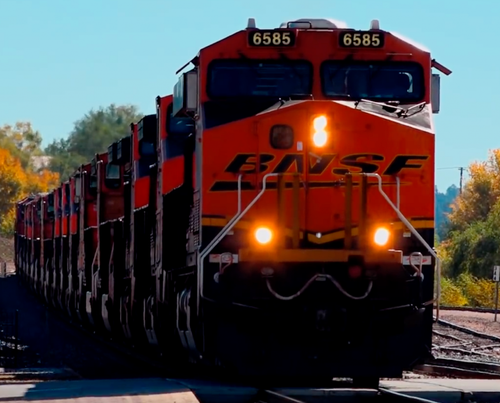 _3__{HD-60FPS}_INSANE_28_Unit_BNSF_Power_Move_in_Flagstaff_Arizona_and_Other_Trains____-_YouTube ...