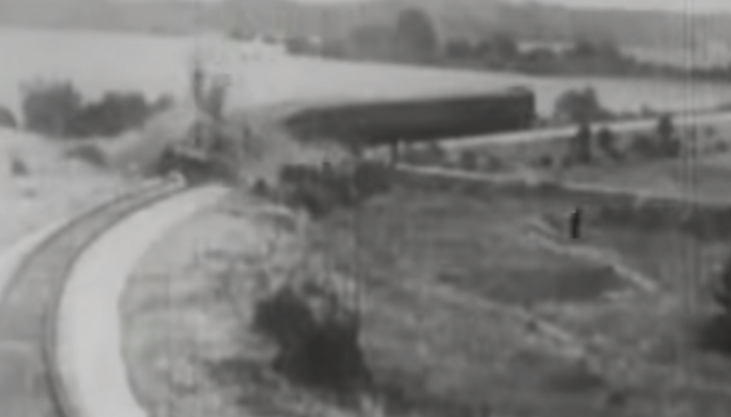 _3__The_Most_Spectacular_Train_Crash_In_History_-__The_Wrecker__-_1929 ...