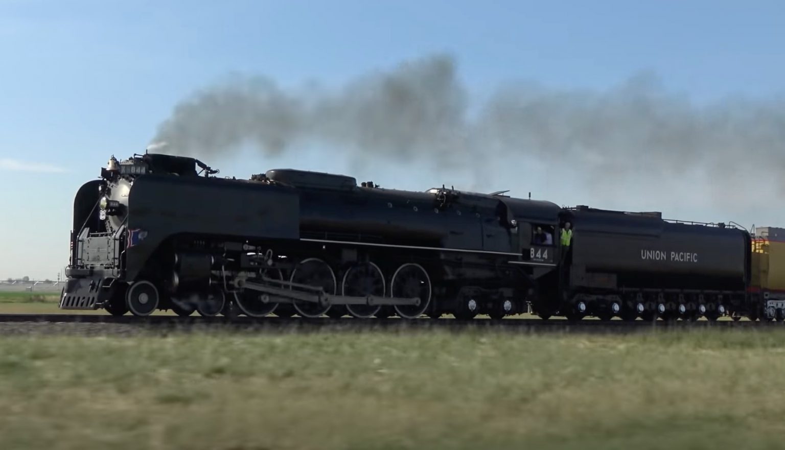 'Daylight' #4449 Charges Home At Full Steam - Train Fanatics